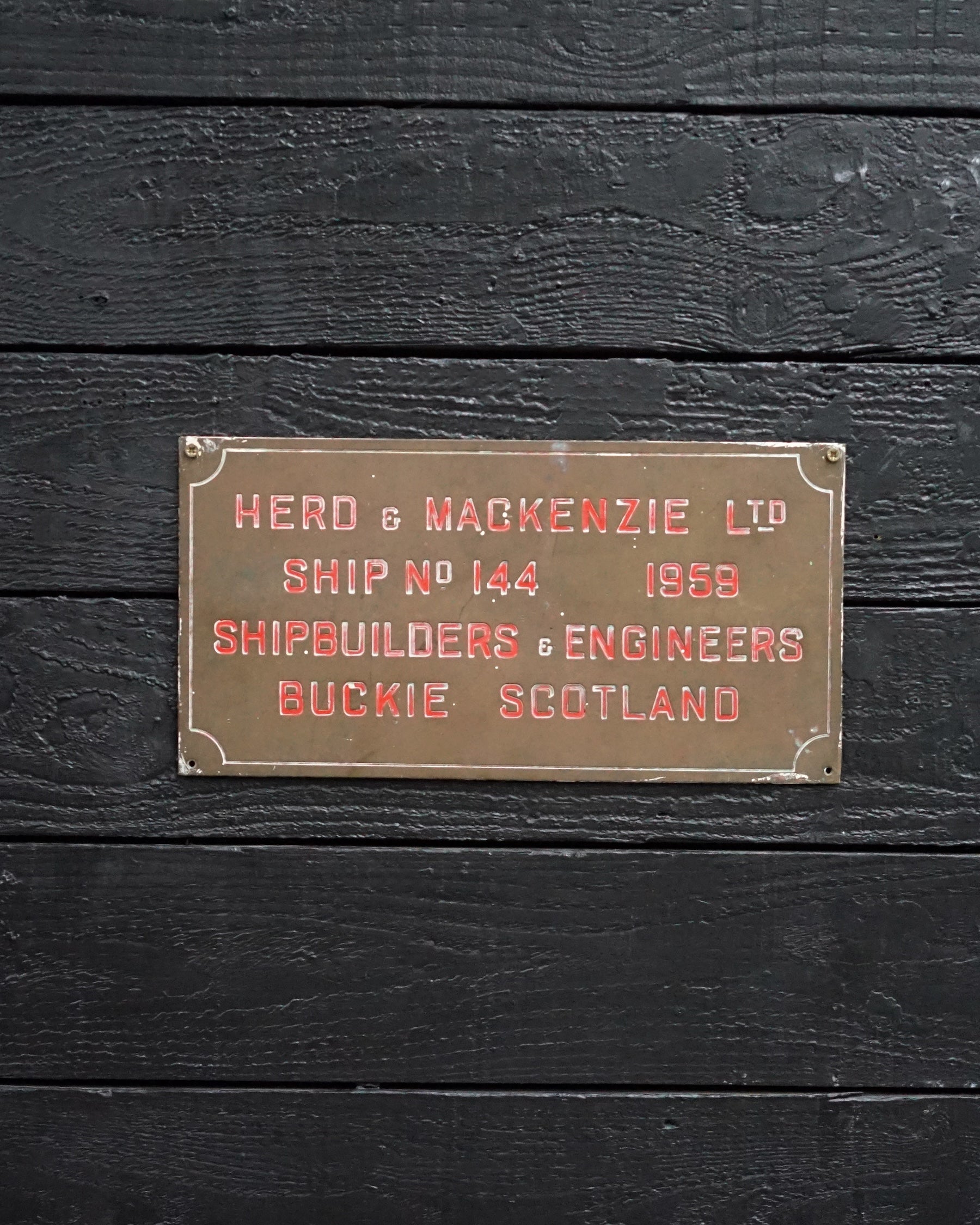 Original Ships Builders Plate HMS Lewiston (M1208) – Trinity Marine