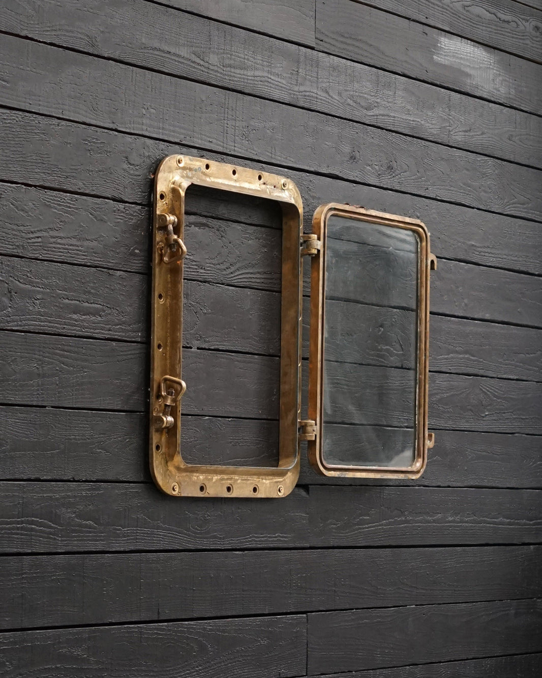 Portholes & Windows – Trinity Marine